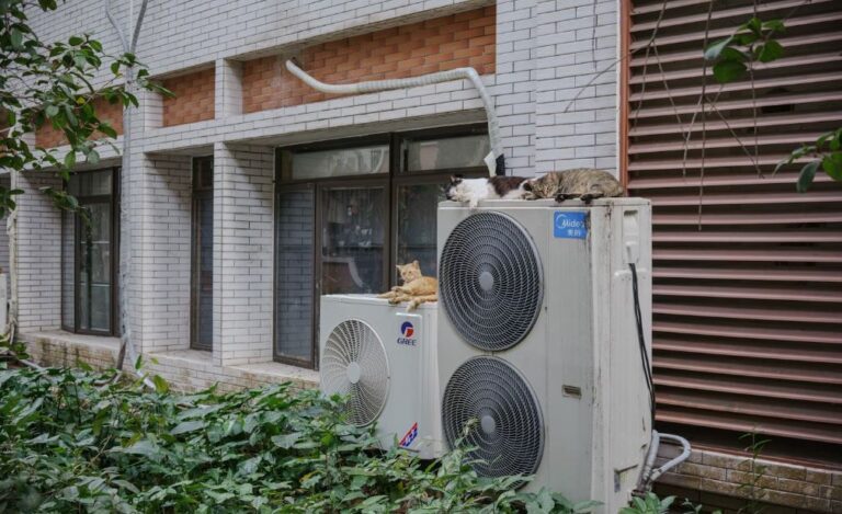 Split AC Not Cooling But Fan Is Running? (Solved) - Neighborhood ...